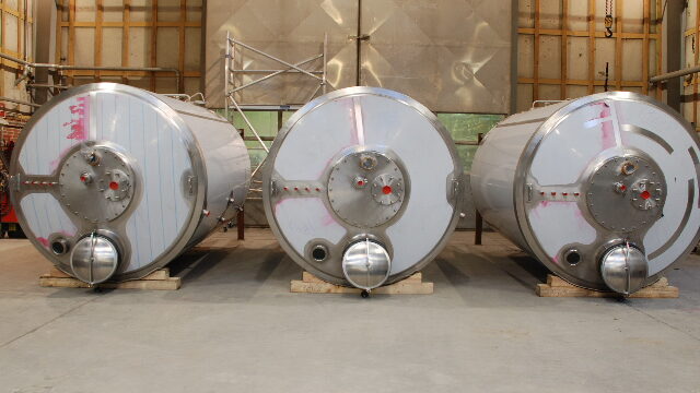 Process tanks in stainless steel - Pressureless tanks - JH Stålindustri A/S