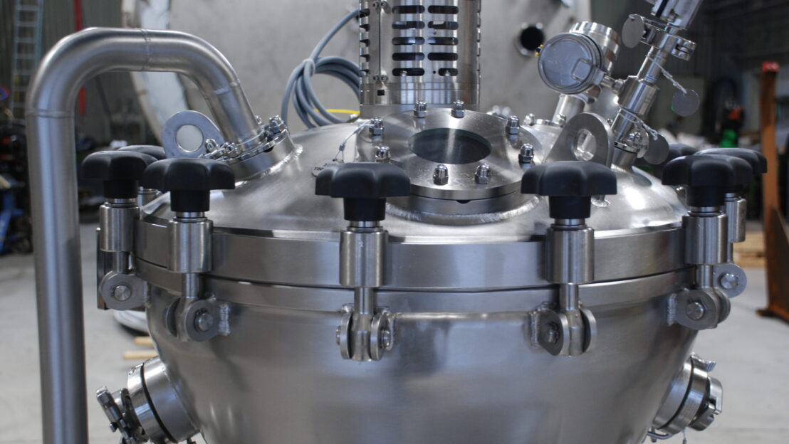 Tanks for the Pharmaceutical Industry - JH Stålindustri A/S